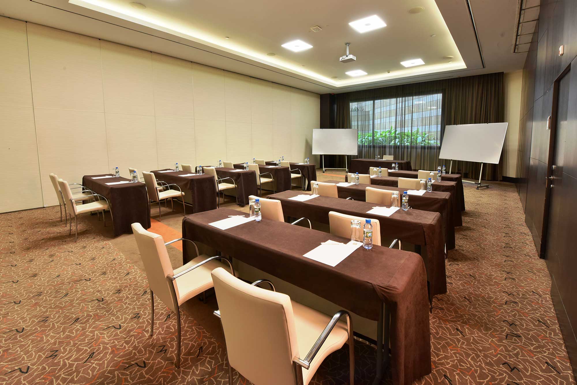 Galeria Salas Reunião - Reuniões & Eventos| EPIC SANA Luanda