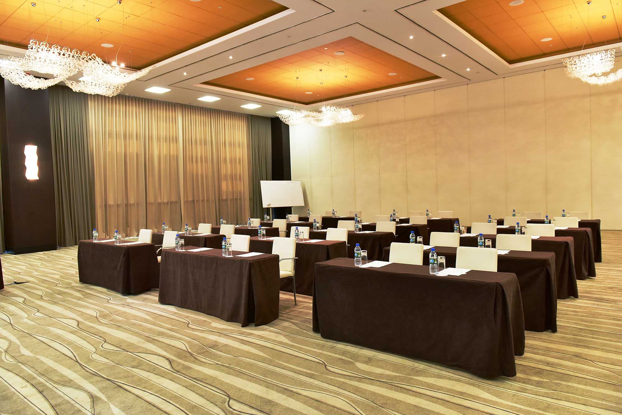 Galeria Salas Reunião - Reuniões & Eventos| EPIC SANA Luanda