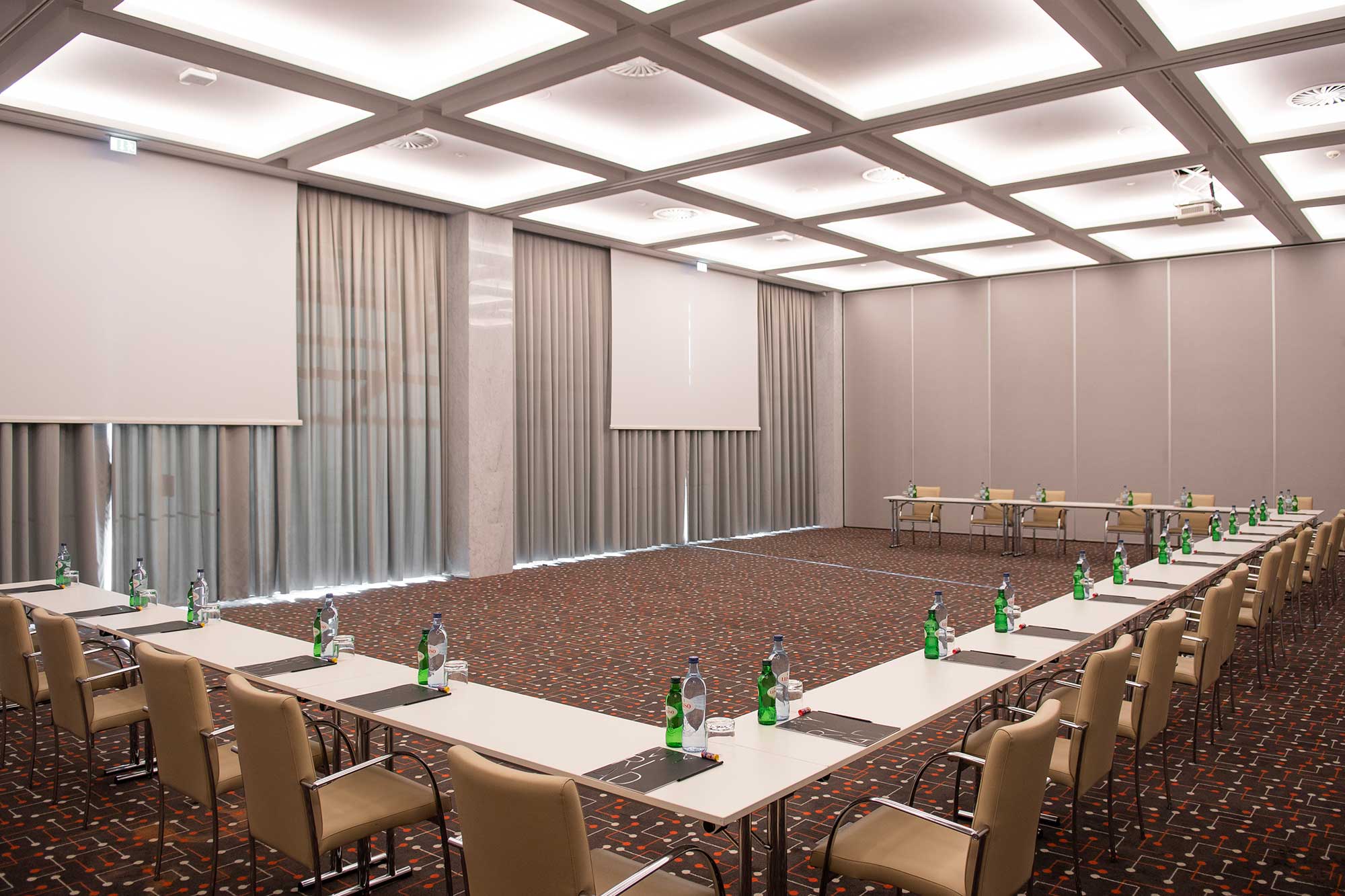 Photo Gallery | MYRIAD by SANA Hotel